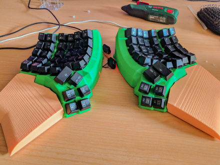 Dactyl-Manuform - The Munich Maker Lab's Wiki